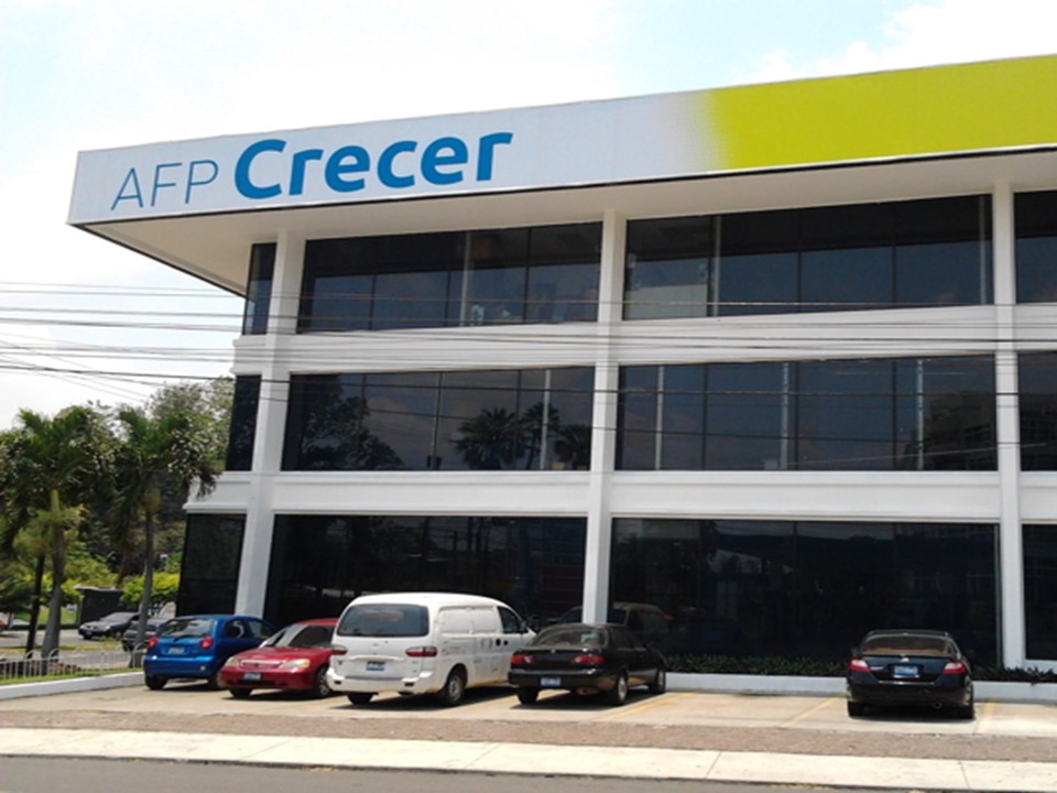 AFP Crecer fortalece habilidades digitales para pensionados - Noticias ...