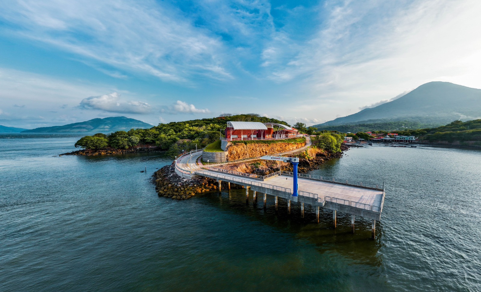 Finaliza la construcción de muelle artesanal en La Unión - CNH ...