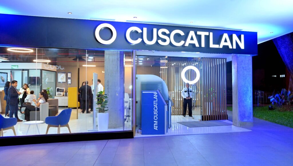 Banco Cuscatlán inaugura nueva agencia en colonia San Benito - CNH ...