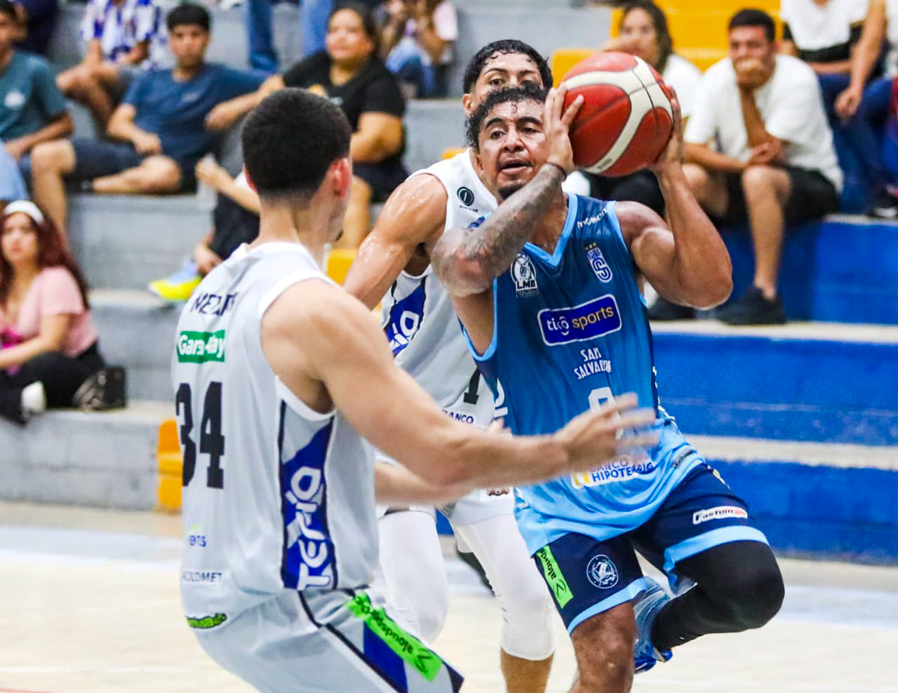 Metapán debuta con triunfo ante San Salvador en el Clausura 2025 - CNH ...
